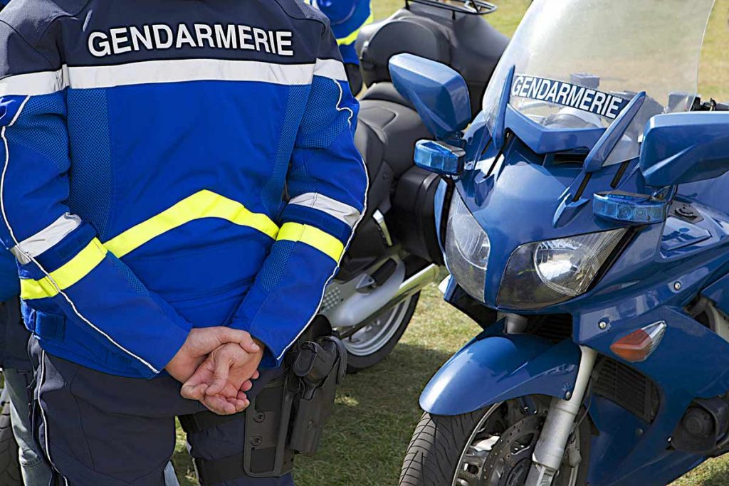 justice - Le Pandore et la Gendarmerie