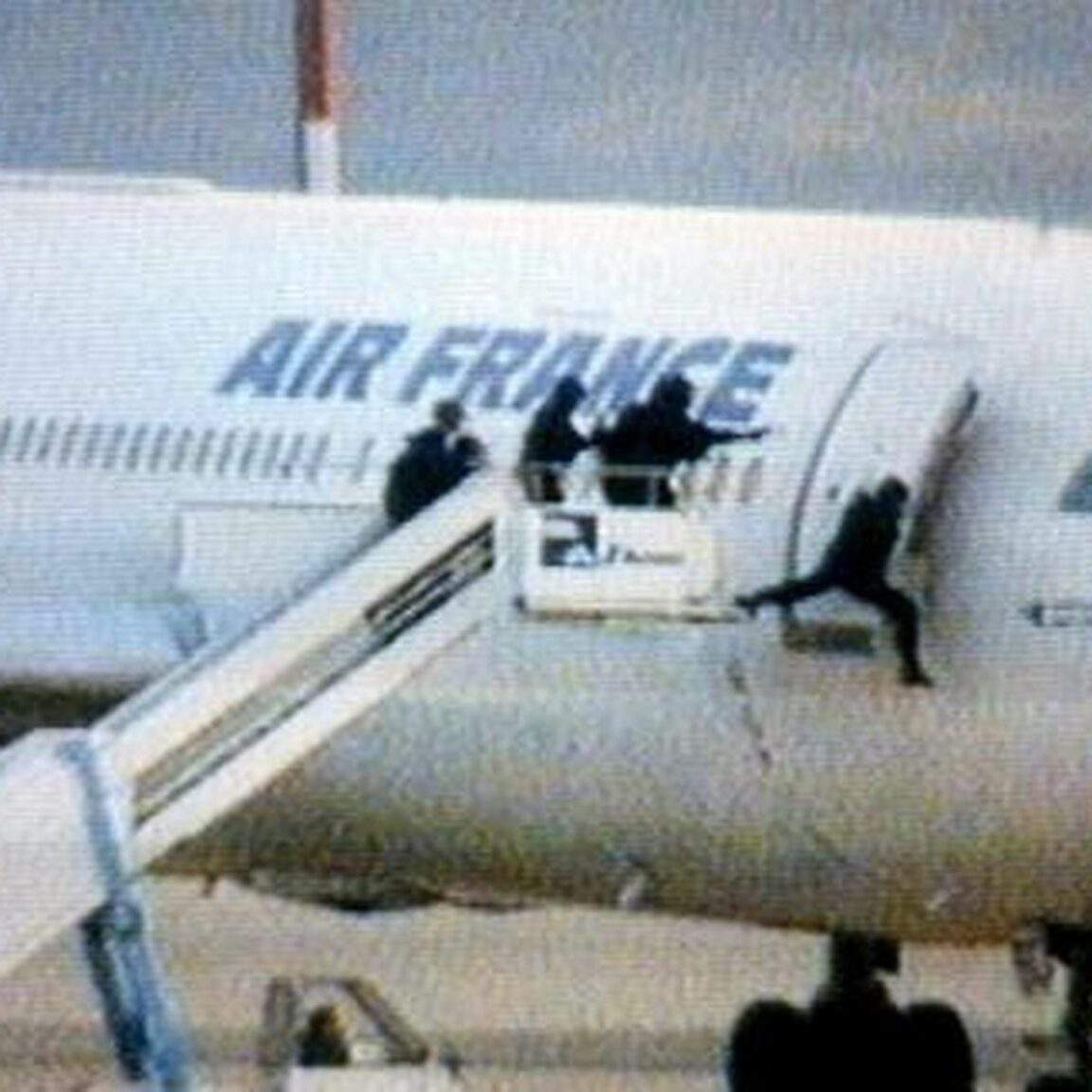 MARIGNANE : L’ASSAUT DU GIGN - Le Pandore et la Gendarmerie